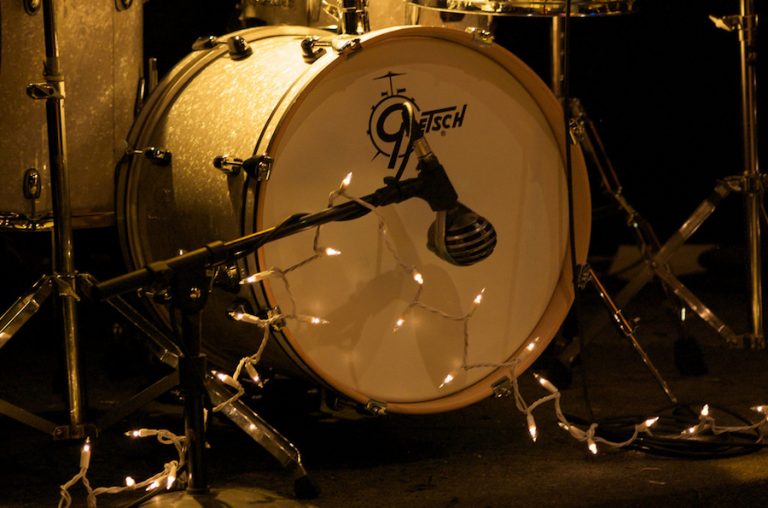 How to EQ Bass Guitar: Simple Steps for a Better Low End - Produce Like ...