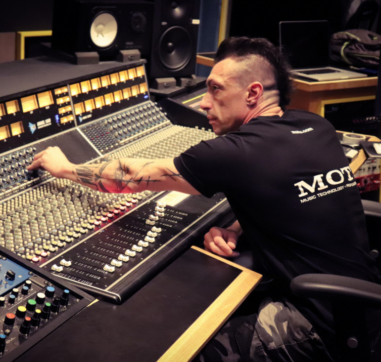 Recording Metal Guitars with David Gnozzi - Produce Like A Pro