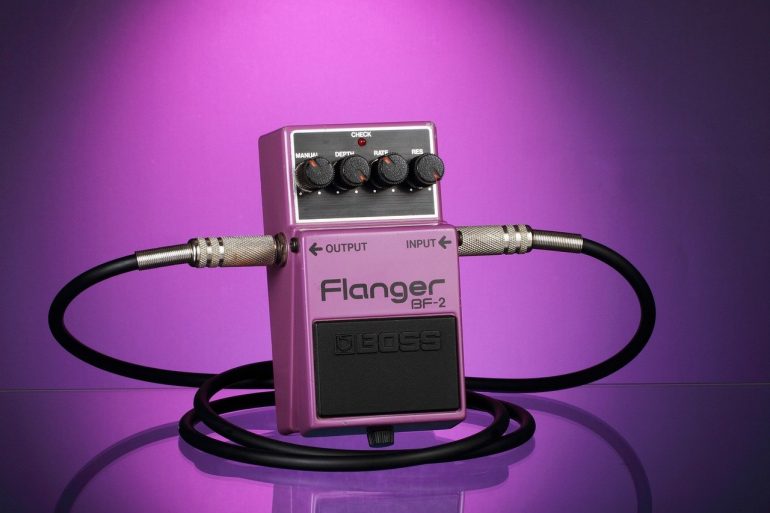 Flanger vs. Phaser: What's the Difference? - Produce Like A Pro