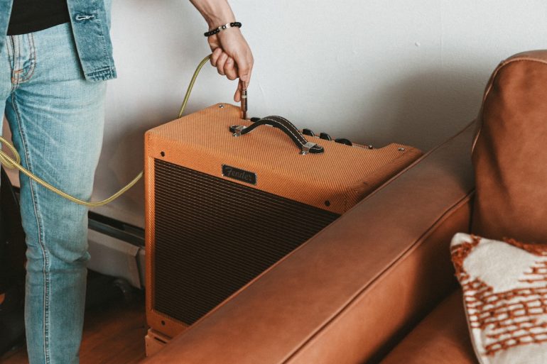 The 15 Best Small Tube Amp Options for Home Use in 2024 - Produce Like ...