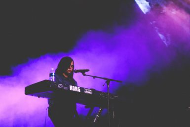 The 10 Best Keyboard Amp Options for Studio & Live Sound (Any Budget ...