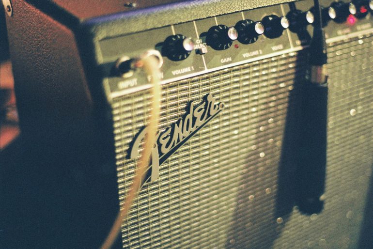 The 8 Best Fender Amps for Any Guitar-Playing Style in 2024 - Produce ...