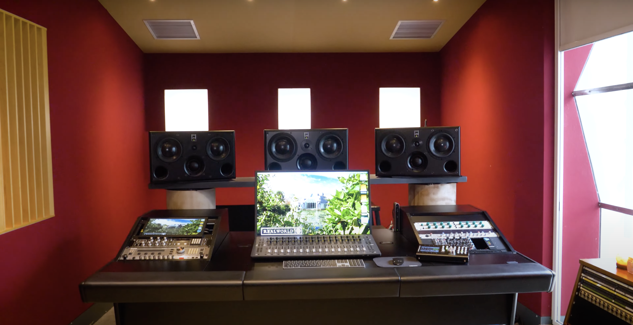 Mixing Magic: The Journey of Hans-Martin Buff - Produce Like A Pro